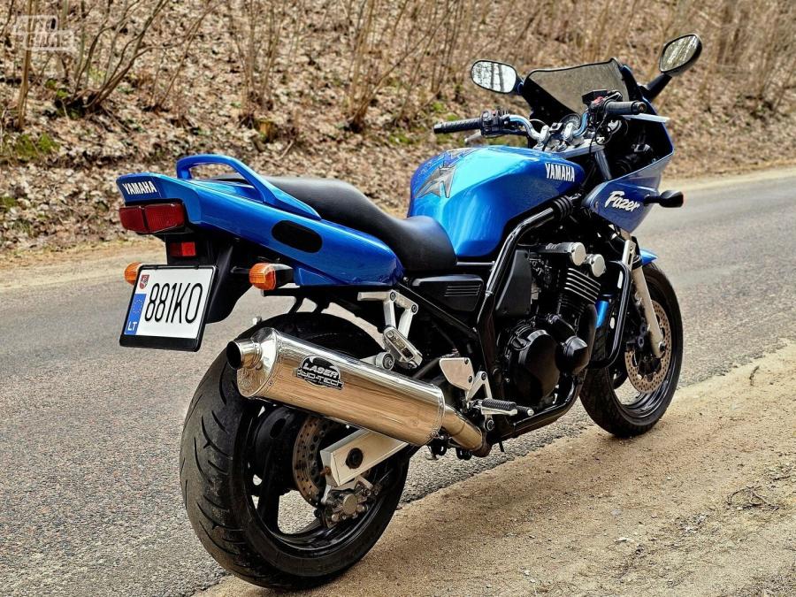 Zils Yamaha FZS 2001 Viļņa, ar dzinēja tilpumu 0.60 L un nobraukumu 36 tūkst. km par 1250 €, foto 6 vietnē AUTOMOTO.COM.LV