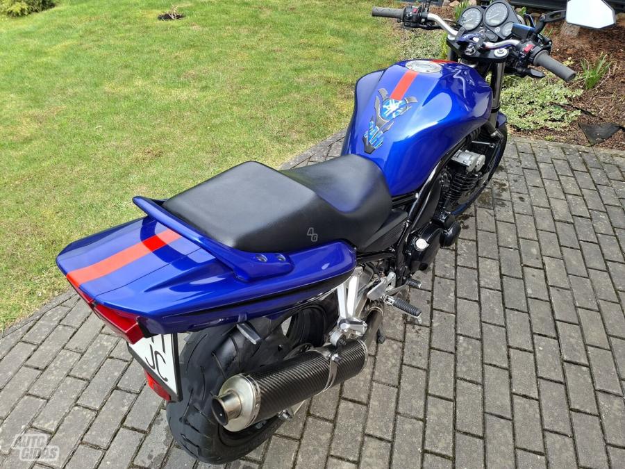 Blue Yamaha FZS 2003 in Vilnius, with an engine capacity of 0.60 L and mileage of 84 thousand km for 1400 €, photo 8 on AUTOMOTO.COM.LV