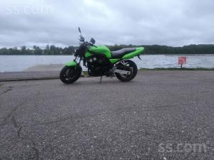Ямаха FZS 1999 в Лимбажи, объемом двигателя 0.60 л и пробегом 0 тыс. км за 1300 €, фото 3 на AUTOMOTO.COM.LV
