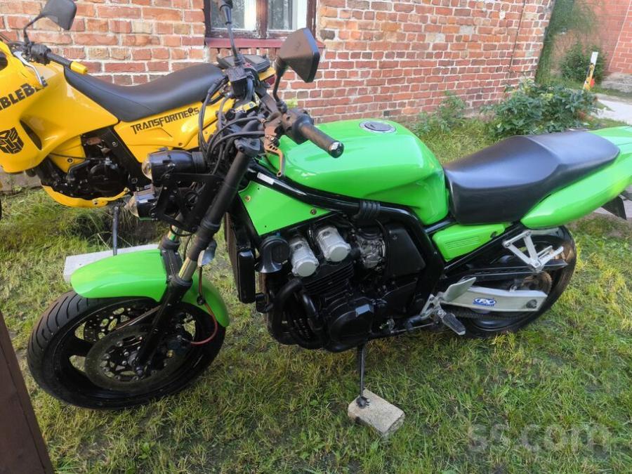 Ямаха FZS 1999 в Лимбажи, объемом двигателя 0.60 л и пробегом 0 тыс. км за 1300 €, фото 6 на AUTOMOTO.COM.LV