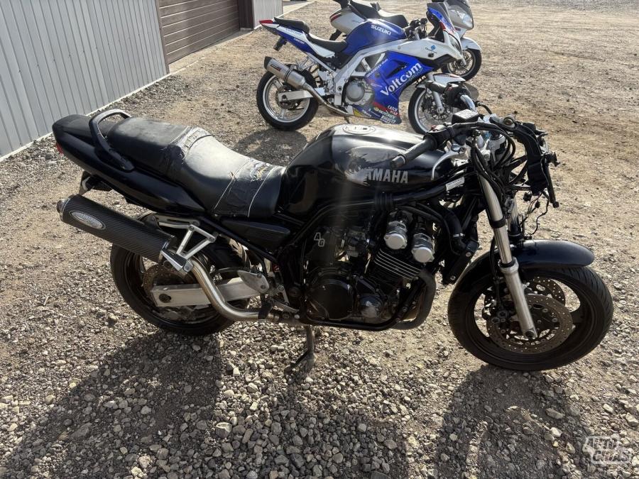 Ямаха FZS 2000 в Кельме, объемом двигателя 0.60 л и пробегом 0 тыс. км за 465 €, фото 3 на AUTOMOTO.COM.LV