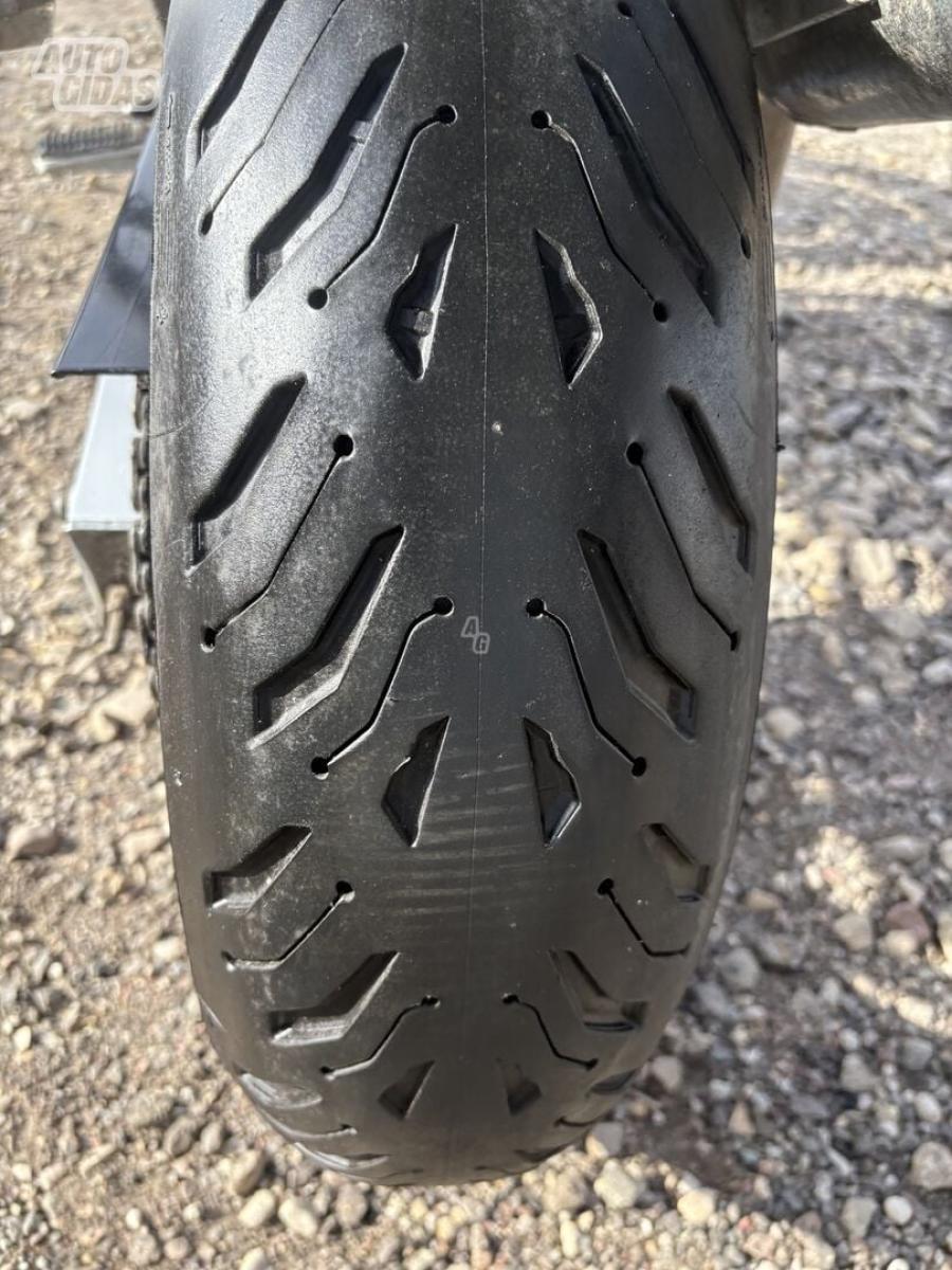 Ямаха FZS 2000 в Кельме, объемом двигателя 0.60 л и пробегом 0 тыс. км за 465 €, фото 12 на AUTOMOTO.COM.LV