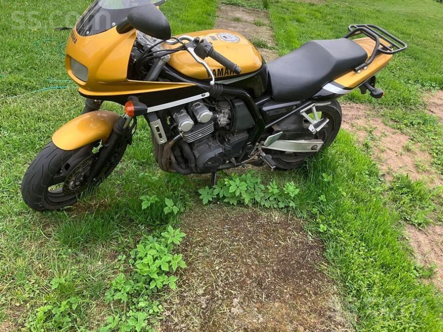 Yamaha FZS 2001 Rīga, ar dzinēja tilpumu 0.60 L un nobraukumu 0 tūkst. km par 1700 €, foto 3 vietnē AUTOMOTO.COM.LV