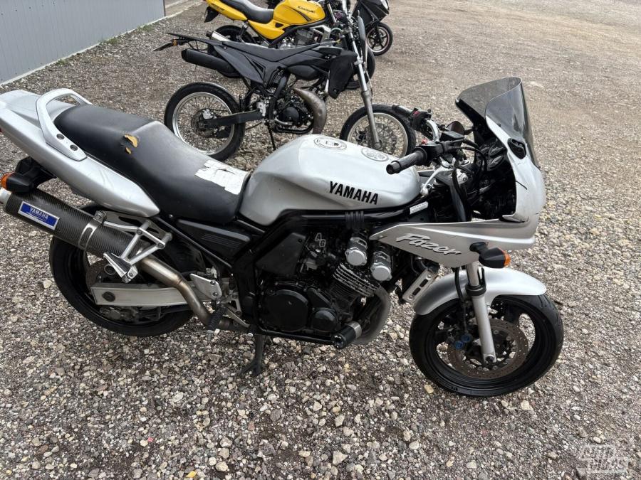 Yamaha FZS 2001 Kelmė, ar dzinēja tilpumu 0.60 L un nobraukumu 0 tūkst. km par 765 €, foto 3 vietnē AUTOMOTO.COM.LV
