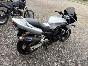 Yamaha FZS 2001 Kelmė, ar dzinēja tilpumu 0.60 L un nobraukumu 0 tūkst. km par 765 €, foto 4 vietnē AUTOMOTO.COM.LV