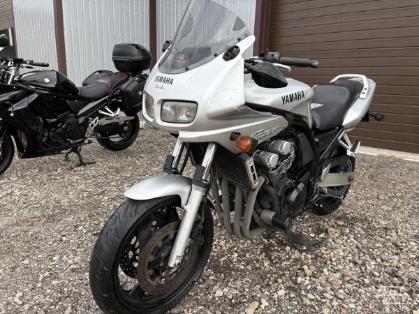 Yamaha FZS 2001 Kelmė, ar dzinēja tilpumu 0.60 L un nobraukumu 0 tūkst. km par 765 €, foto 8 vietnē AUTOMOTO.COM.LV