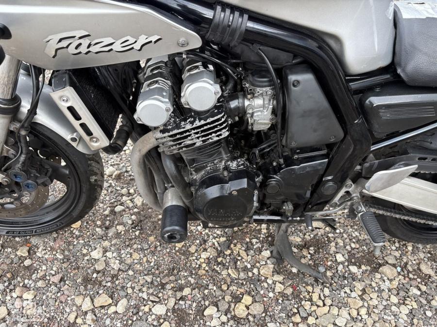 Yamaha FZS 2001 Kelmė, ar dzinēja tilpumu 0.60 L un nobraukumu 0 tūkst. km par 765 €, foto 10 vietnē AUTOMOTO.COM.LV