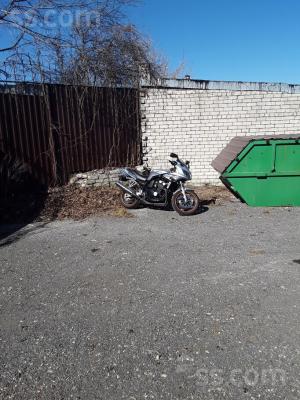 Yamaha FZS 2002 in Riga, with an engine capacity of 0.60 L and mileage of 0 thousand km for 1700 €, photo  on AUTOMOTO.COM.LV