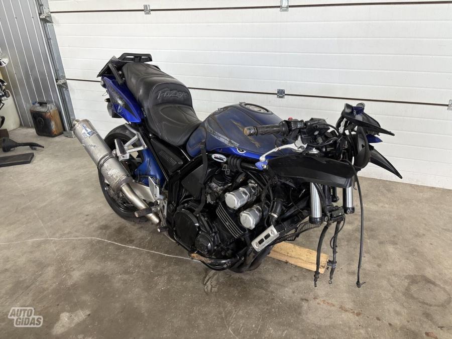 Yamaha FZS 2002 in Kelme, with an engine capacity of 0.60 L and mileage of 0 thousand km for 365 €, photo 1 on AUTOMOTO.COM.LV