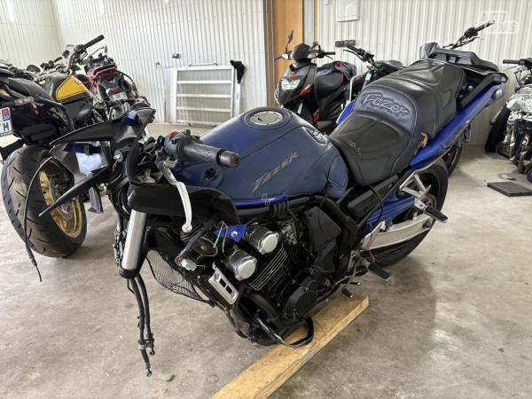 Ямаха FZS 2002 в Кельме, объемом двигателя 0.60 л и пробегом 0 тыс. км за 365 €, фото 10 на AUTOMOTO.COM.LV