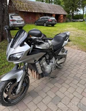 Yamaha FZS 2003 Gulbene, ar dzinēja tilpumu 1.00 L un nobraukumu 0 tūkst. km par 1950 €, foto  vietnē AUTOMOTO.COM.LV