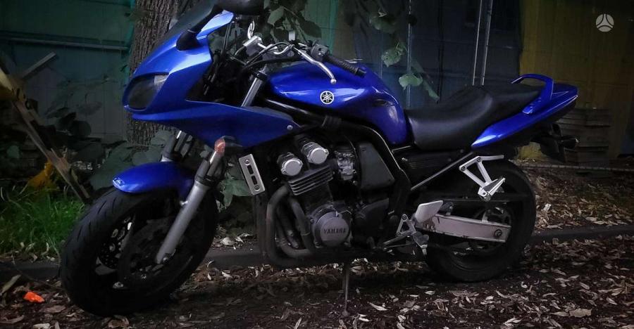 Yamaha FZS 2003 Viļņa, ar dzinēja tilpumu 0.60 L un nobraukumu 65 tūkst. km par 1000 €, foto 3 vietnē AUTOMOTO.COM.LV