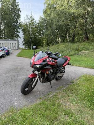 Yamaha FZS 2003 Rīga, ar dzinēja tilpumu 0.60 L un nobraukumu 0 tūkst. km par 1400 €, foto  vietnē AUTOMOTO.COM.LV