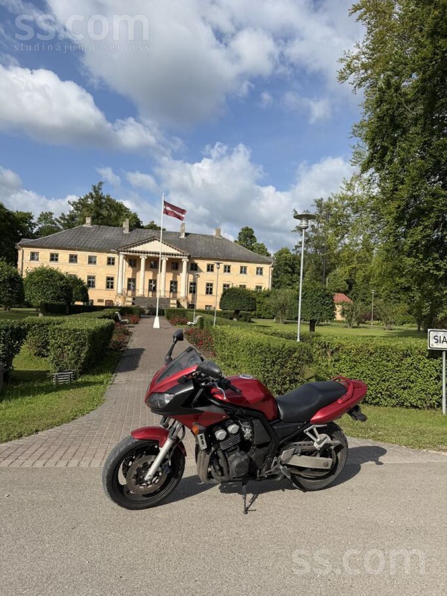 Yamaha FZS 2003 Rīga, ar dzinēja tilpumu 0.60 L un nobraukumu 0 tūkst. km par 1400 €, foto 5 vietnē AUTOMOTO.COM.LV