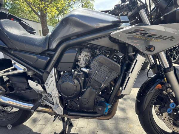 Yamaha FZS 2004 in Kretinga, with an engine capacity of 1.00 L and mileage of 118 thousand km for 2000 €, photo 4 on AUTOMOTO.COM.LV
