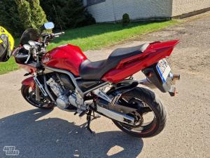Sarkans Yamaha FZS 2002 Tauragė, ar dzinēja tilpumu 1.00 L un nobraukumu 55 tūkst. km par 1400 €, foto 5 vietnē AUTOMOTO.COM.LV