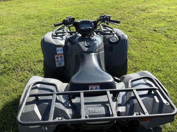 Black Yamaha Grizzly 2020 in Raseiniai, with an engine capacity of 0.70 L and mileage of 7 thousand km for 7900 €, photo 6 on AUTOMOTO.COM.LV