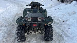 Green Yamaha Grizzly 2008 in Kretinga, with an engine capacity of 0.70 L and mileage of 10 thousand km for 3700 €, photo 4 on AUTOMOTO.COM.LV