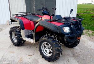 Red Yamaha Grizzly 2010 in Silute, with an engine capacity of 0.70 L and mileage of 0 thousand km for 3200 €, photo 3 on AUTOMOTO.COM.LV
