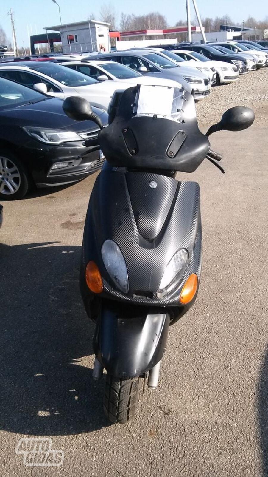Melns Yamaha Majesty 2003 Tauragė, ar dzinēja tilpumu 0.00 L un nobraukumu 43 tūkst. km par 550 €, foto 1 vietnē AUTOMOTO.COM.LV