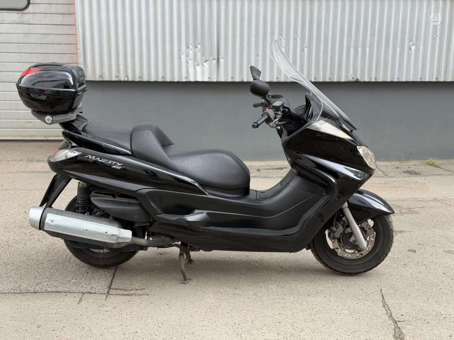 Melns Yamaha Majesty 2008 Viļņa, ar dzinēja tilpumu 0.40 L un nobraukumu 22 tūkst. km par 1800 €, foto 7 vietnē AUTOMOTO.COM.LV