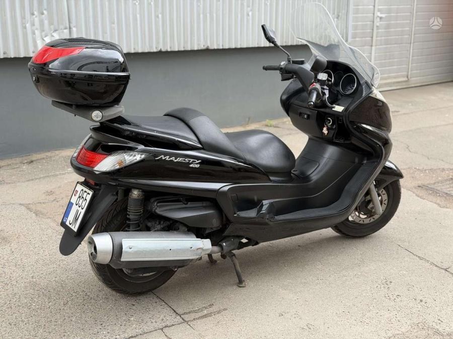 Melns Yamaha Majesty 2008 Viļņa, ar dzinēja tilpumu 0.40 L un nobraukumu 22 tūkst. km par 1800 €, foto 8 vietnē AUTOMOTO.COM.LV