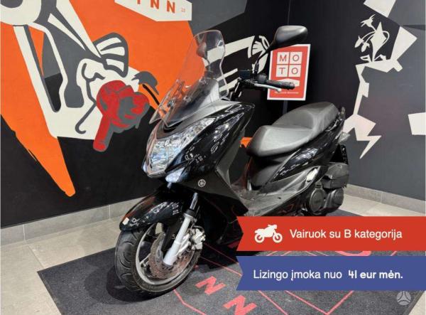 Black Yamaha Majesty 2015 in Vilnius, with an engine capacity of 0.13 L and mileage of 26 thousand km for 1999 €, photo 1 on AUTOMOTO.COM.LV