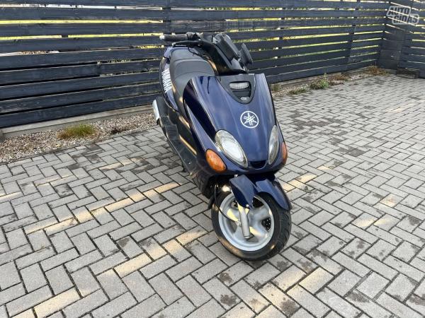 Zils Yamaha Majesty 2000 Viļņa, ar dzinēja tilpumu 0.13 L un nobraukumu 30 tūkst. km par 200 €, foto 3 vietnē AUTOMOTO.COM.LV