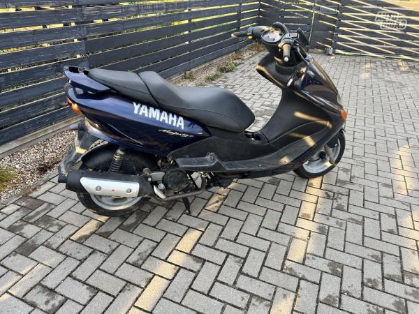 Zils Yamaha Majesty 2000 Viļņa, ar dzinēja tilpumu 0.13 L un nobraukumu 30 tūkst. km par 200 €, foto 4 vietnē AUTOMOTO.COM.LV