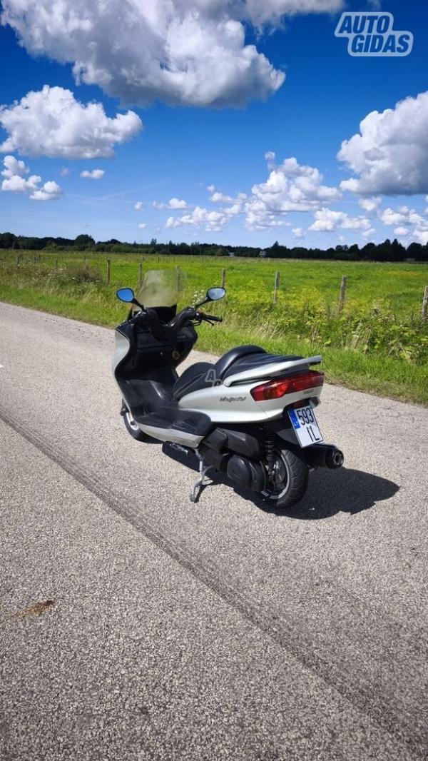Pelēks Yamaha Majesty 2003 Klaipėda, ar dzinēja tilpumu 0.25 L un nobraukumu 56 tūkst. km par 1150 €, foto 8 vietnē AUTOMOTO.COM.LV