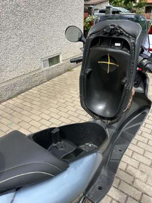 Grey Yamaha Majesty 2006 in Klaipeda, with an engine capacity of 0.13 L and mileage of 21 thousand km for 1050 €, photo 10 on AUTOMOTO.COM.LV