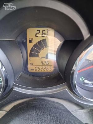 Grey Yamaha Majesty 2008 in Vilnius, with an engine capacity of 0.40 L and mileage of 52 thousand km for 1600 €, photo 18 on AUTOMOTO.COM.LV
