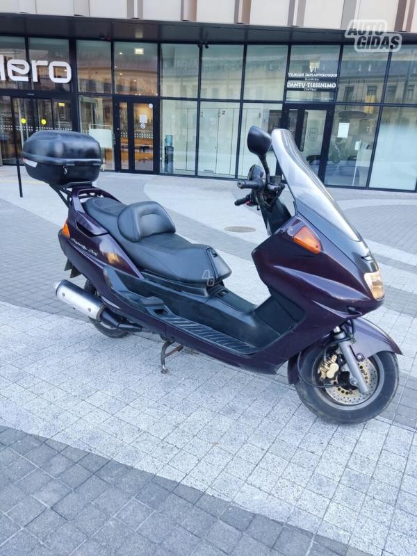 Yamaha Majesty 1999 in Vilnius, with an engine capacity of 0.25 L and mileage of 27 thousand km for 850 €, photo 1 on AUTOMOTO.COM.LV