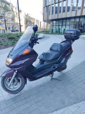 Yamaha Majesty 1999 in Vilnius, with an engine capacity of 0.25 L and mileage of 27 thousand km for 850 €, photo 3 on AUTOMOTO.COM.LV