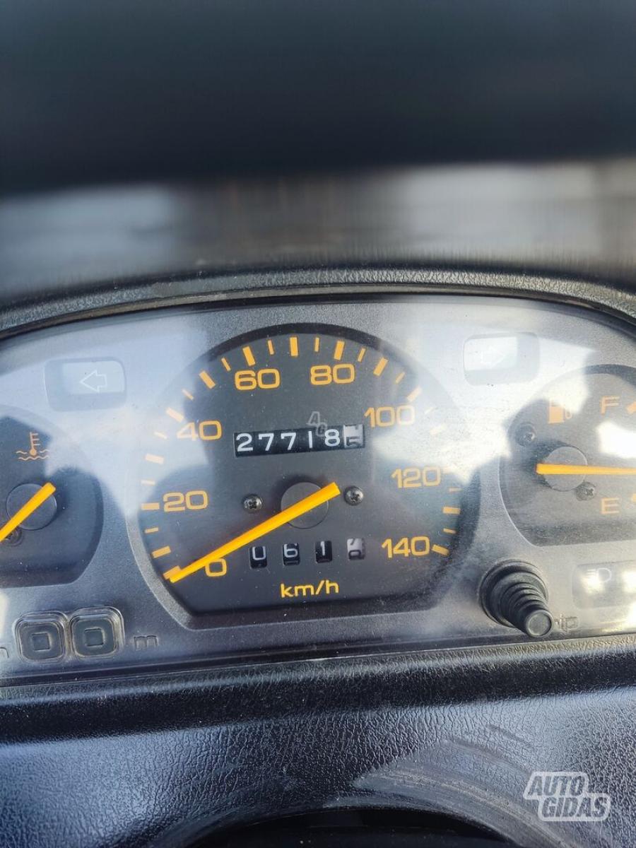 Yamaha Majesty 1999 in Vilnius, with an engine capacity of 0.25 L and mileage of 27 thousand km for 850 €, photo 5 on AUTOMOTO.COM.LV