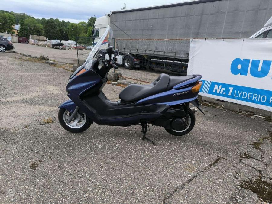 Yamaha Majesty 2000 in Alytus, with an engine capacity of 0.25 L and mileage of 57 thousand km for 1500 €, photo 4 on AUTOMOTO.COM.LV