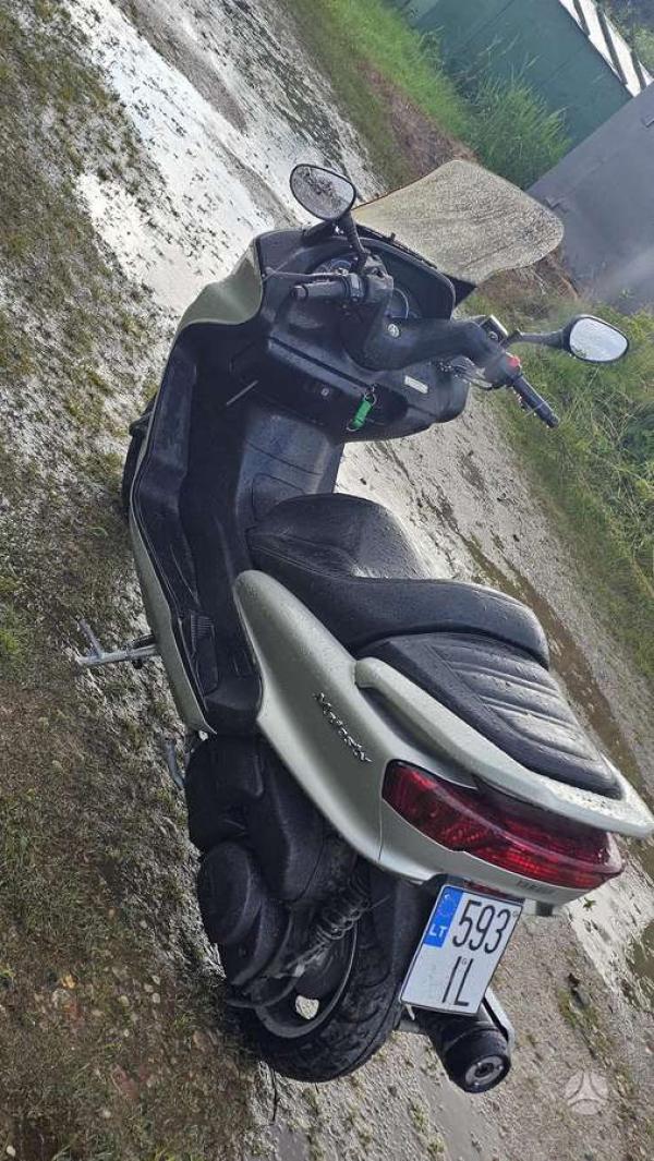 Yamaha Majesty 2003 in Klaipeda, with an engine capacity of 0.25 L and mileage of 55 thousand km for 800 €, photo 4 on AUTOMOTO.COM.LV