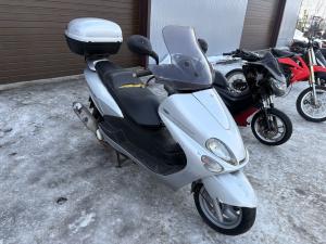 Yamaha Majesty 2005 in Kelme, with an engine capacity of 0.13 L and mileage of 28 thousand km for 315 €, photo  on AUTOMOTO.COM.LV