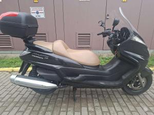 Yamaha Majesty 2008 in Klaipeda, with an engine capacity of 0.40 L and mileage of 39 thousand km for 1800 €, photo 3 on AUTOMOTO.COM.LV