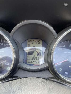Yamaha Majesty 2010 Ukmergė, ar dzinēja tilpumu 0.40 L un nobraukumu 25 tūkst. km par 1400 €, foto 4 vietnē AUTOMOTO.COM.LV