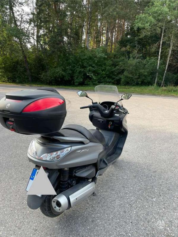 Yamaha Majesty 2010 Ukmergė vietnē Yamaha Majesty 2010 Ukmergė, ar dzinēja tilpumu 0.40 L un nobraukumu 25 tūkst. km par 1400 €, foto 7 vietnē AUTOMOTO.COM.LV