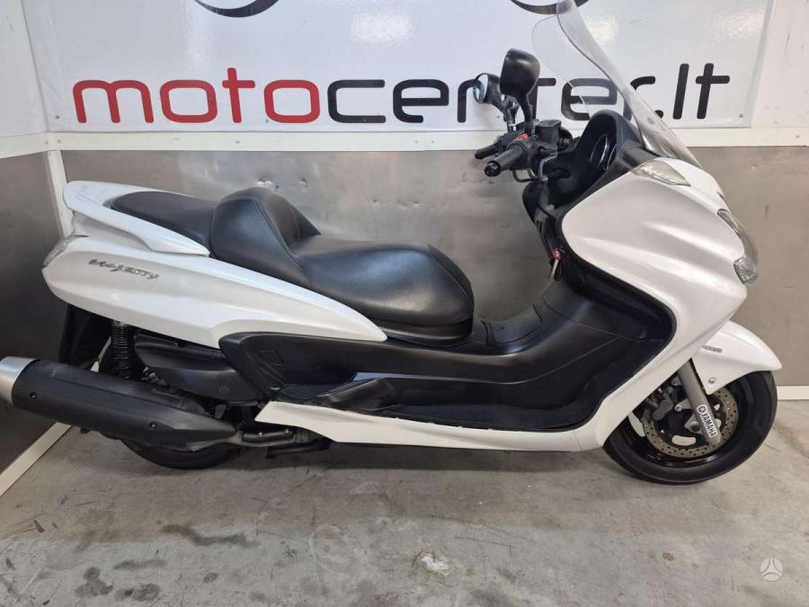 Balts Yamaha Majesty 2010 Kauņa, ar dzinēja tilpumu 0.40 L un nobraukumu 66 tūkst. km par 2000 €, foto 7 vietnē AUTOMOTO.COM.LV
