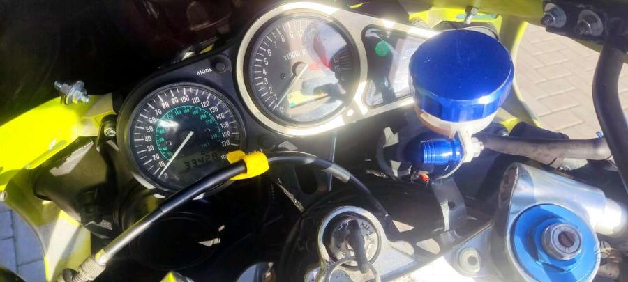 Melns Yamaha MT 03 1999 Klaipėda, ar dzinēja tilpumu 0.60 L un nobraukumu 30 tūkst. km par 1450 €, foto 5 vietnē AUTOMOTO.COM.LV