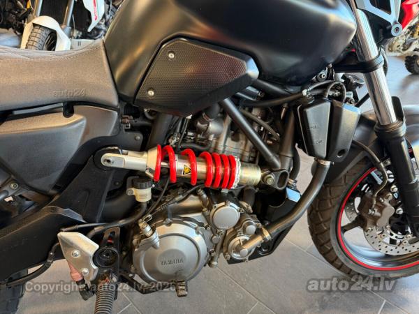 Melns Yamaha MT 03 2006 Tallina, ar dzinēja tilpumu 0.66 L un nobraukumu 0 tūkst. km par 1990 €, foto 5 vietnē AUTOMOTO.COM.LV