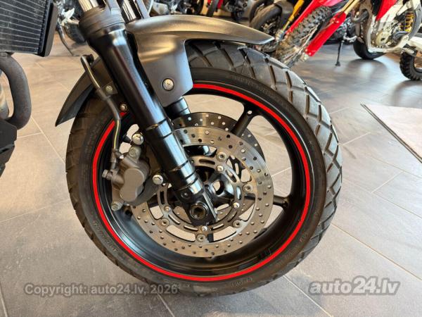 Melns Yamaha MT 03 2006 Tallina, ar dzinēja tilpumu 0.66 L un nobraukumu 0 tūkst. km par 1990 €, foto 10 vietnē AUTOMOTO.COM.LV