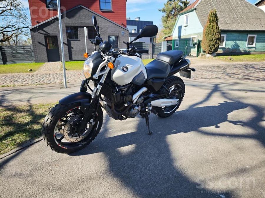 Yamaha MT 03 2005 in Riga, with an engine capacity of 0.66 L and mileage of 0 thousand km for 3100 €, photo 1 on AUTOMOTO.COM.LV