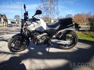 Yamaha MT 03 2005 in Riga, with an engine capacity of 0.66 L and mileage of 0 thousand km for 3100 €, photo 4 on AUTOMOTO.COM.LV