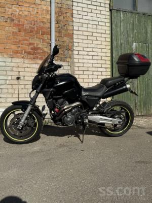 Yamaha MT 03 2006 Rīga, ar dzinēja tilpumu 0.66 L un nobraukumu 0 tūkst. km par 2200 €, foto 1 vietnē AUTOMOTO.COM.LV
