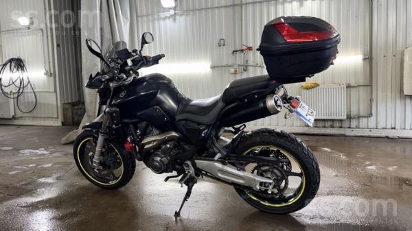 Yamaha MT 03 2006 Rīga, ar dzinēja tilpumu 0.66 L un nobraukumu 0 tūkst. km par 1990 €, foto 4 vietnē AUTOMOTO.COM.LV