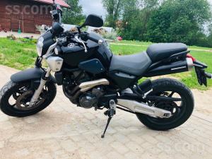 Yamaha MT 03 2006 Rīga, ar dzinēja tilpumu 0.66 L un nobraukumu 0 tūkst. km par 3100 €, foto 4 vietnē AUTOMOTO.COM.LV